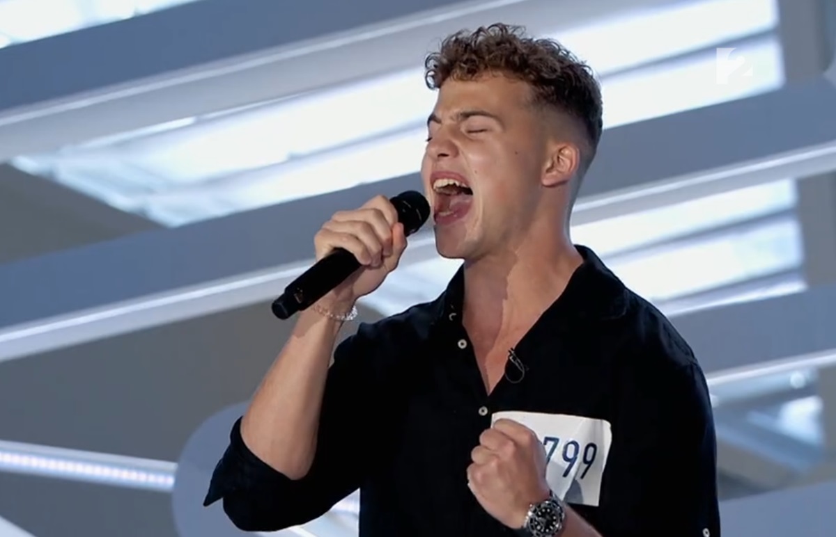 Schobert Norbi az egész országot meglepte hangjával a Megasztárban ...